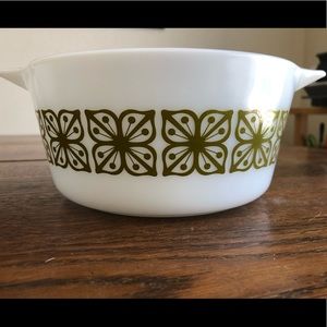 Pyrex | Kitchen | Vintage Pyrex Square Flowers Casserole Dish 474 ...